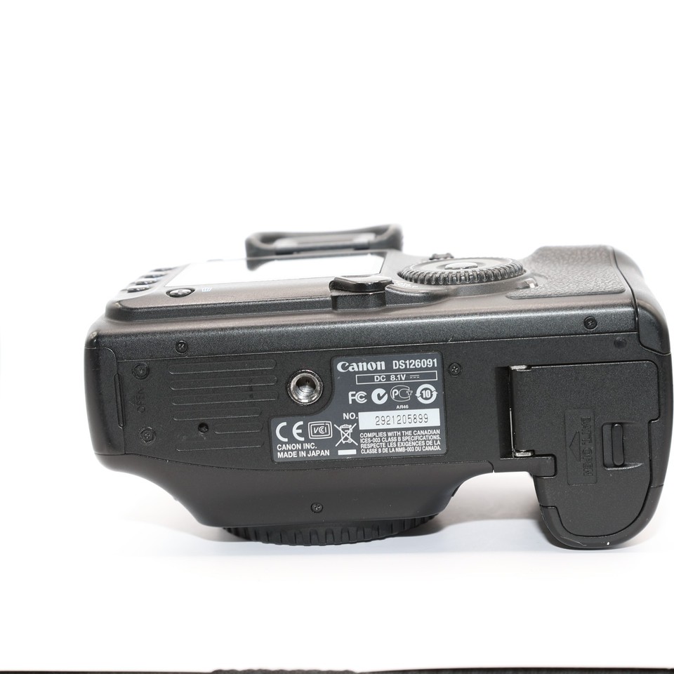 Canon EOS 5D Classic Full Frame DSLR – OEM Battery, Charger, Manual ...