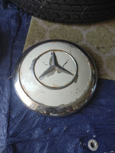 Mercedes Benz 190SL Vintage Hubcap Center Cap. W113,w111,w121 | eBay ...