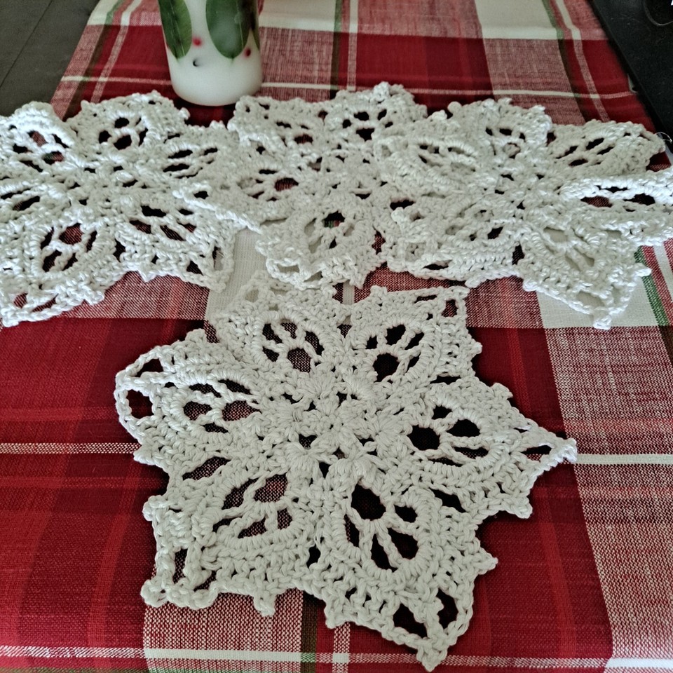 Snowflake Trivet| Cotton w/ silver tinsel | Gift Idea | Winter ...