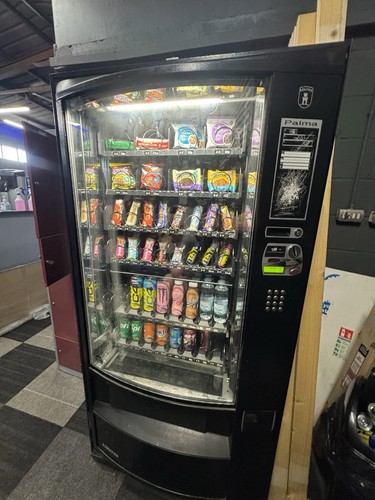 Drinks / Snack Vending Machine Azkoyen Palma H87 combination 40 Gym ...