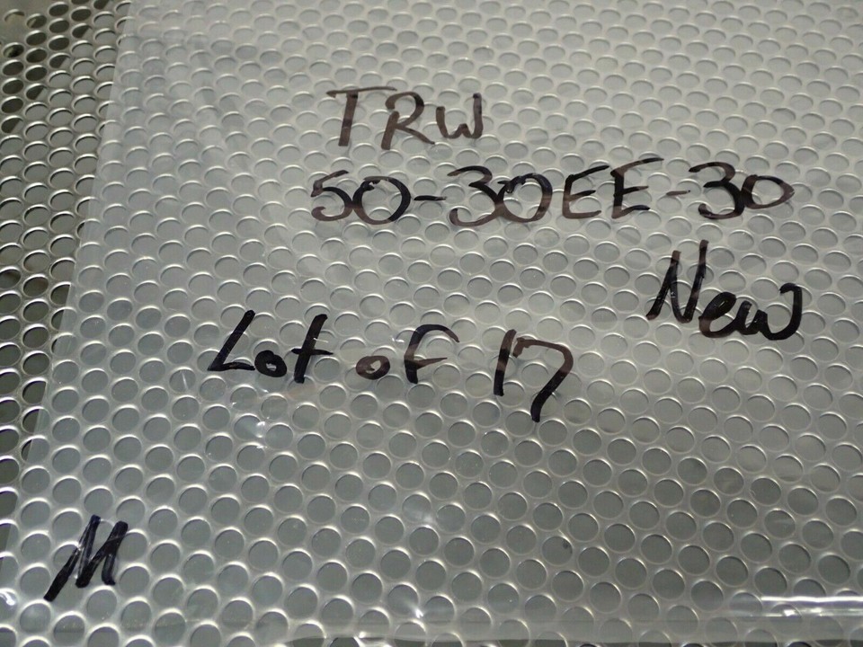 TRW 50-30EE-30 Cinch Connectors 251-15-90-160 New Old Stock (Lot of 17 ...