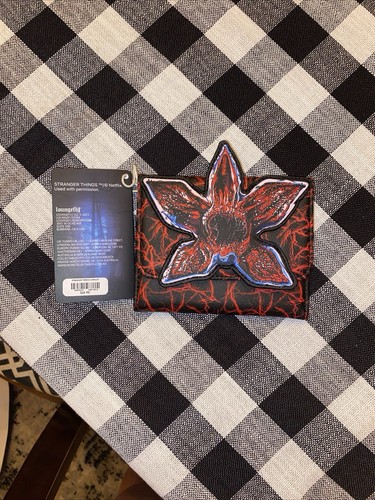BRAND NEW STRANGER THINGS LOUNGEFLY WALLET | eBay