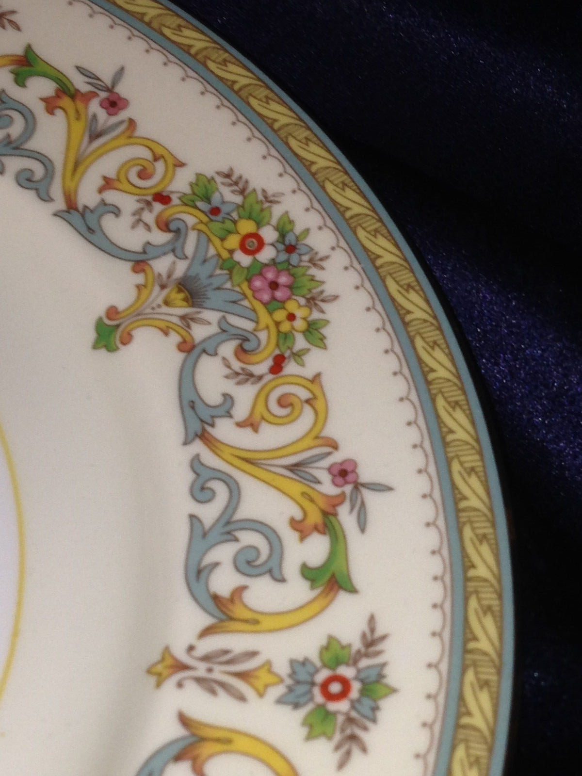 AYNSLEY ENGLAND HENLEY DINNER PLATE 10 1/2" GOLD TRIM GREEN BACKSTAMP ...