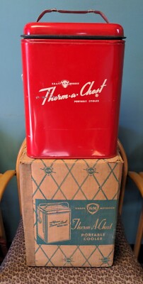 FANTASTIC RED 1950s KNAPP MONARCH Therm-a-Chest PORTABLE COOLER ...