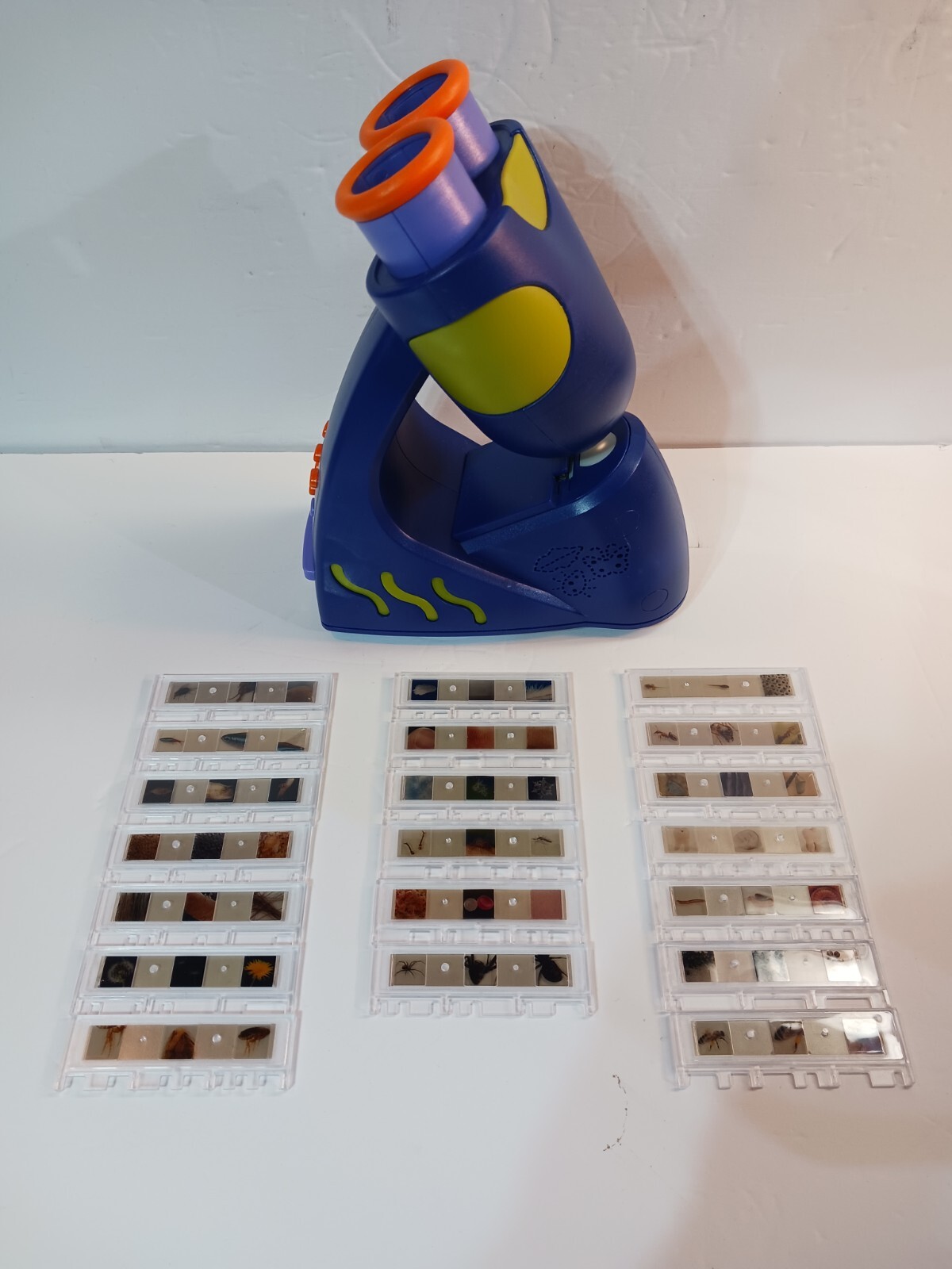 GeoSafari Jr. Talking Microscope With 20 Slides Featuring Voice of ...