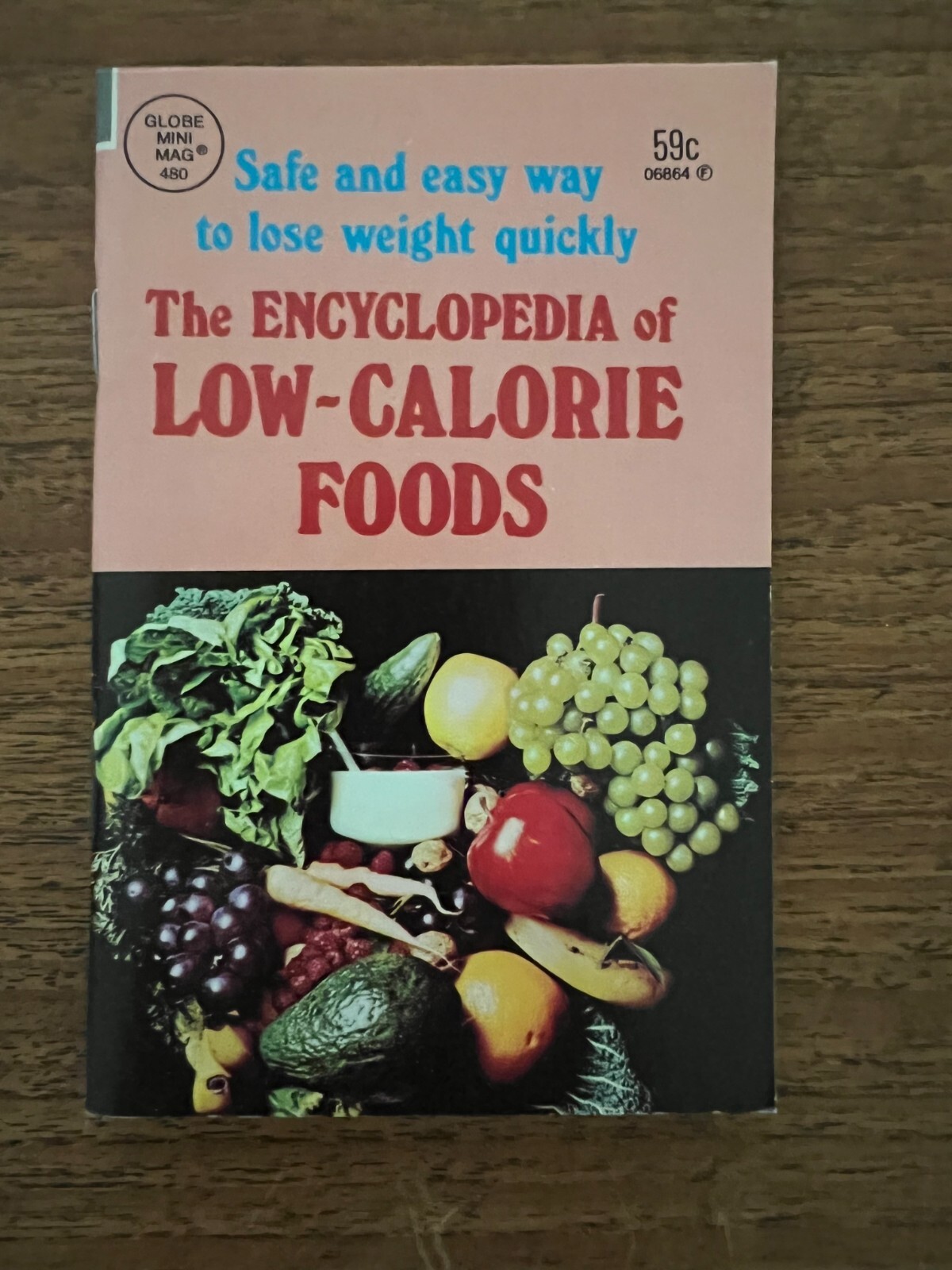 THE ENCYCLOPEDIA OF LOW-CALORIE FOODS-Globe Mini Paperback | eBay