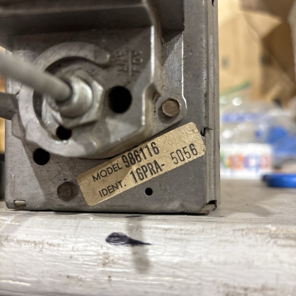 1965 1966 65 66 Chevy Chevrolet Corvair Am Radio Stereo 986116 | eBay