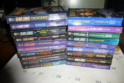 Star Trek The Next Generation lot of 19 novels SF/TNG/Picard/crossover ...