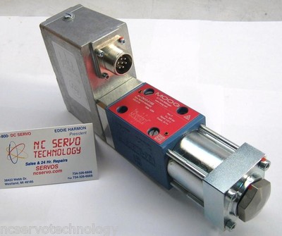 NIB Moog D633-518B Direct Drive Servo Valve 2 Yr Warranty New | eBay