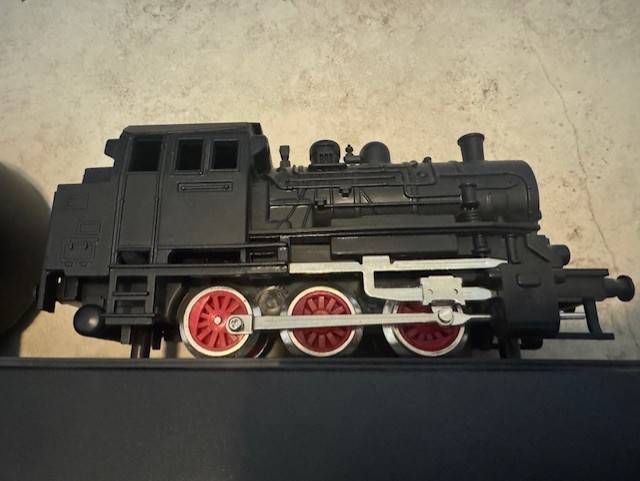 Vintage Battery Operated Quartz Steam Train Clock - Mars | eBay