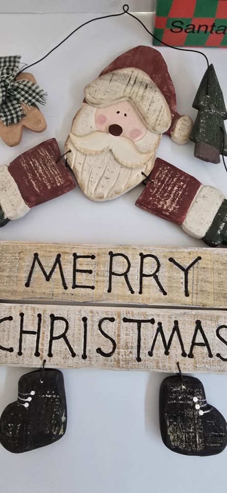 NICE DISTRESSED WOOD SANTA WALL HANGING SIGN! "MERRY CHRISTMAS" | eBay
