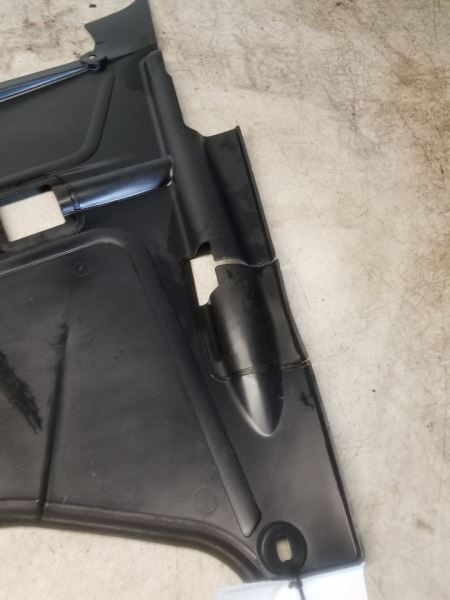 2018 Mercedes-Benz S550 - RH Engine Bay Cover Panel - 2226800207 ...