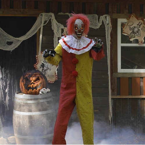Halloween Animatronic Lifesize 7-foot Pesky The Clown Evil Prop ...