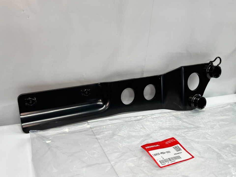 Genuine OEM Honda Muffler Bracket 18455-MBA-000 VT750 Shadow Ace-Deluxe ...