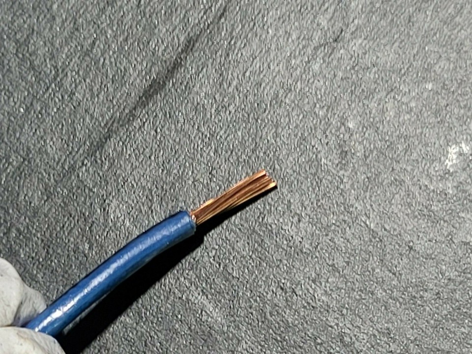 Encore Wire & Cable #16awg 26 Stranded TFFN/AWM/MTW Building Wire Blue ...