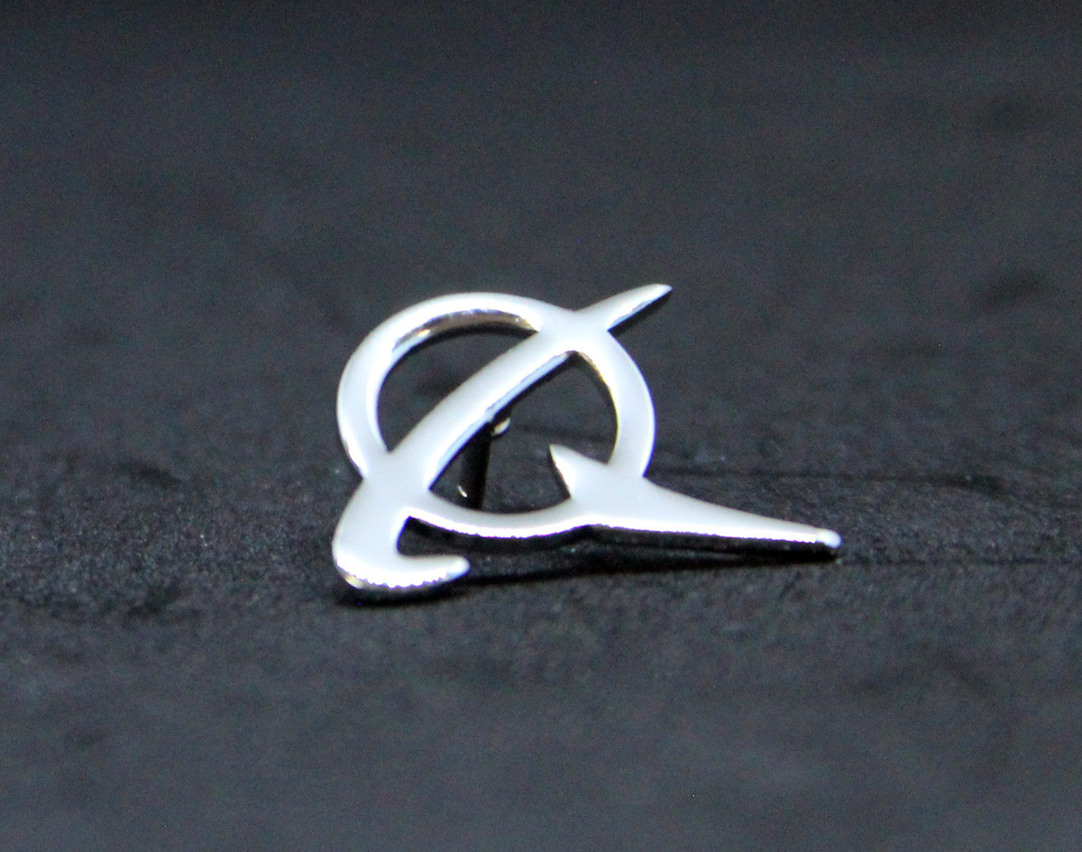 Pin BOEING Company Logo Pin for Pilots Crew metal SILVER pin tie tack ...