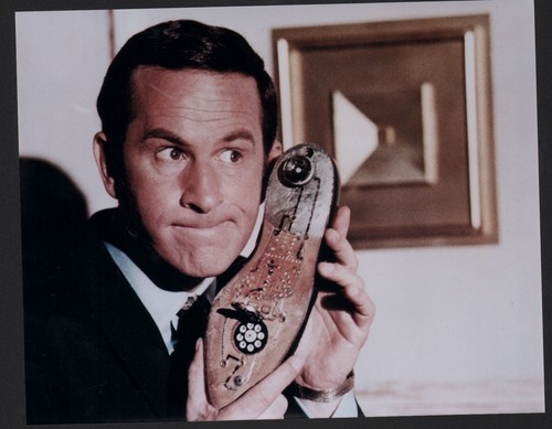 GET SMART DON ADAMS WITH LEGENDARY SHOE PHONE GREAT PHOTO | eBay