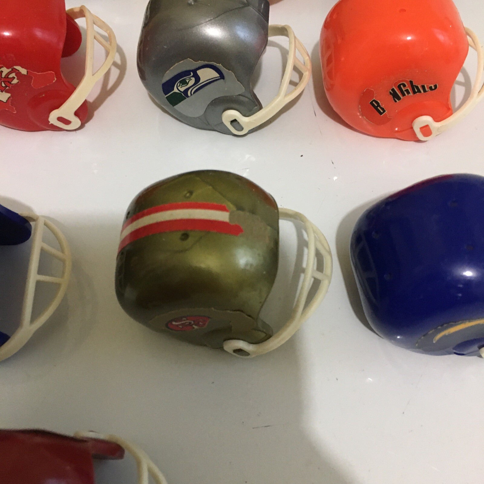1980's Vintage LOT of 13 Mini Plastic NFL Football Teams Helmets Read ...