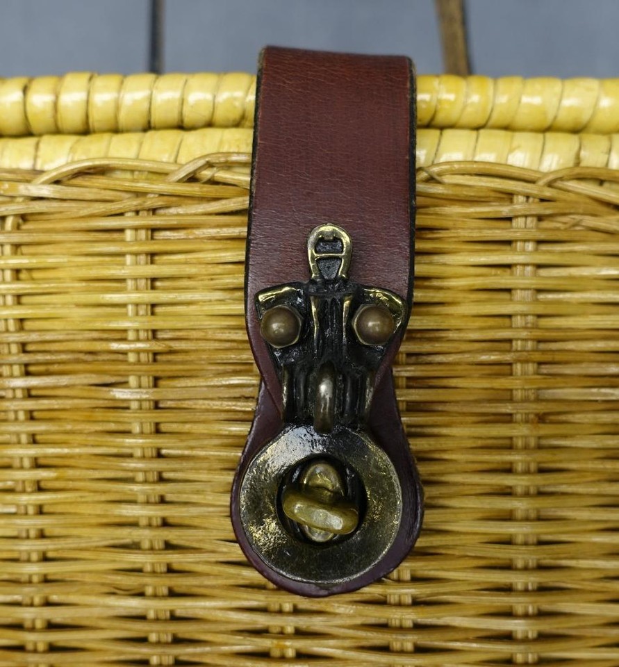 Etienne Aigner vtg Woven Wicker Leather Turn-lock Top Handle Basket ...
