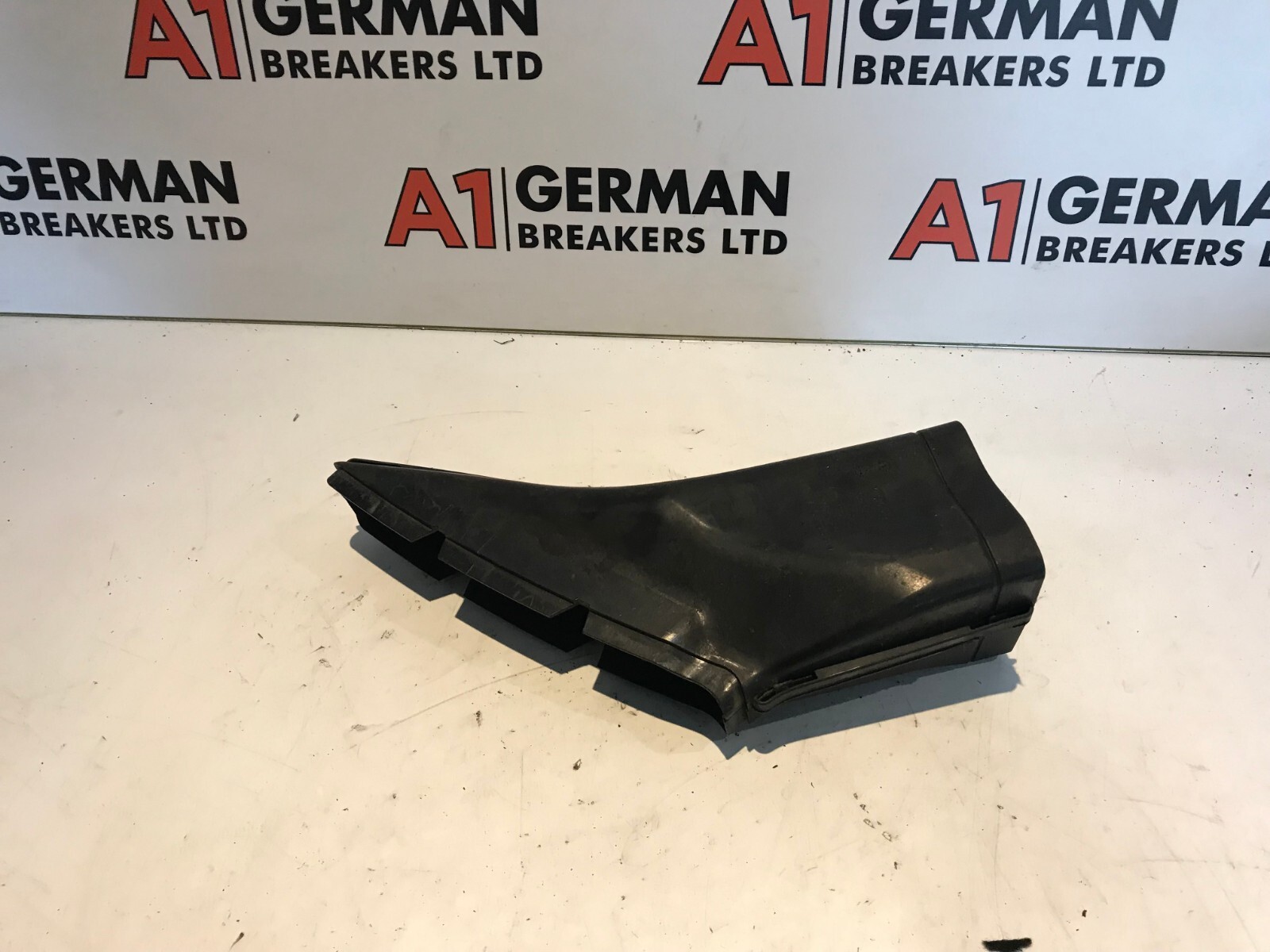 Audi A6 Avant C6 2007 Air Intake Pipe Duct 4F0129521B for sale online ...