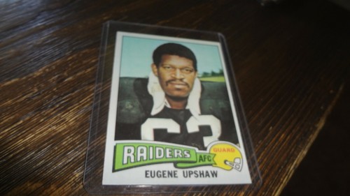 1975 TOPPS # 190 EUGENE UPSHAW FOOTBALL CARD | eBay