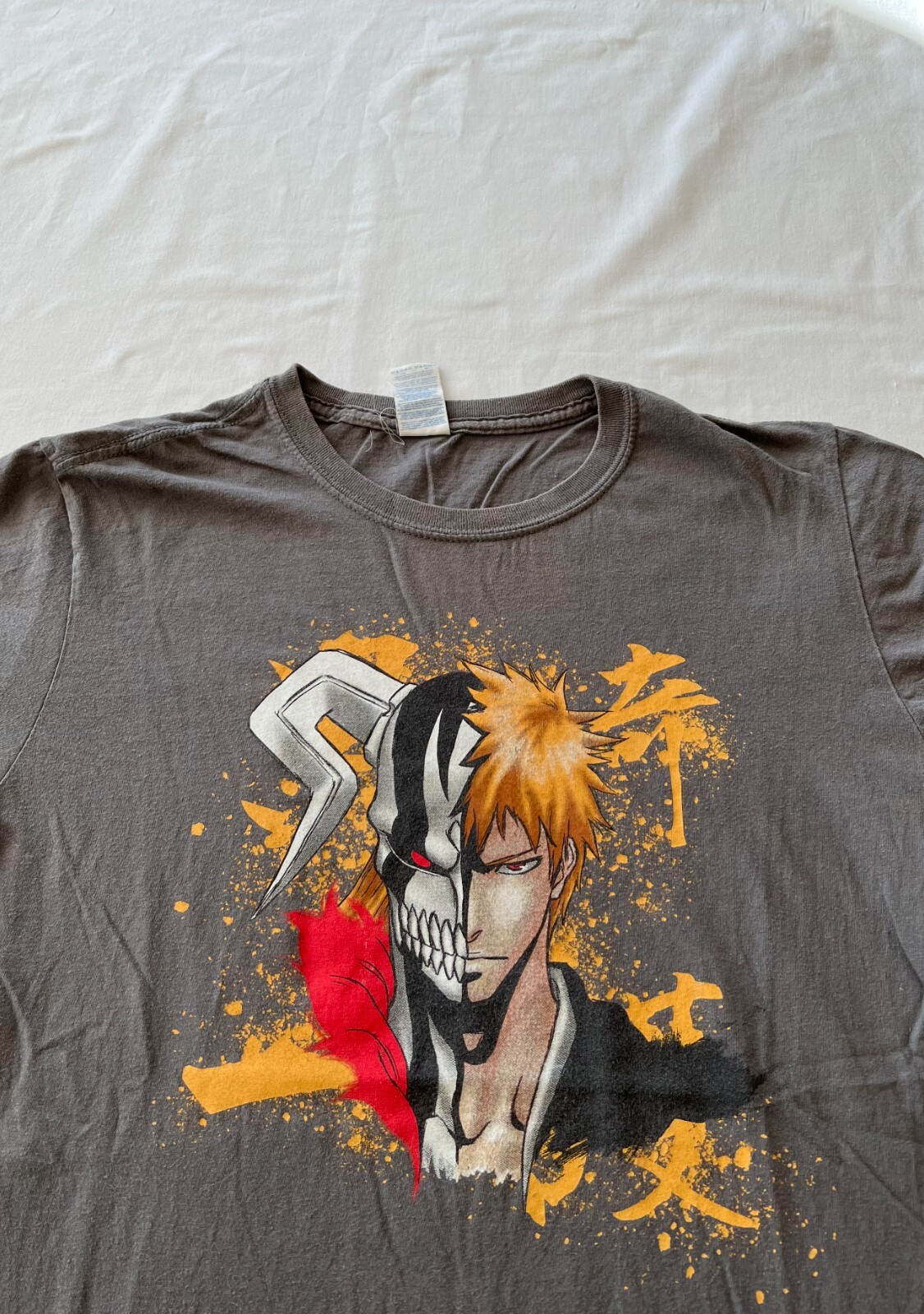 Vintage 2000s Bleach Kurosaki Ichigo Anime Gray T-shi… - Gem