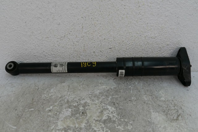 2017-2019 ALFA ROMEO Giulia Right Passenger Rear Suspension Assembly ...