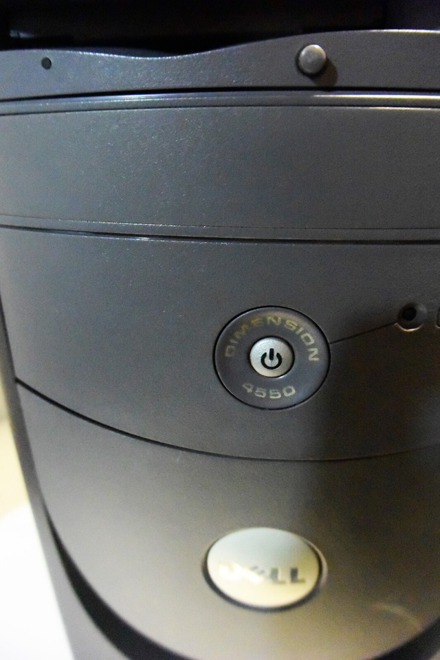 Dell Dimension 4550 PC Desktop (Intel Pentium 4 2GHz 768MB NO HDD ...