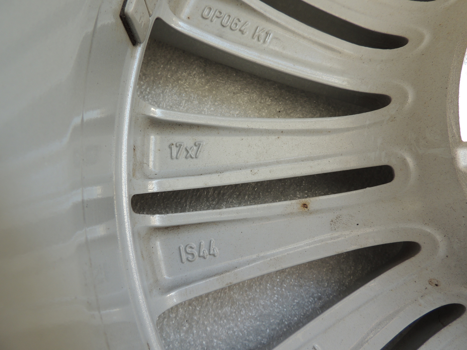 Opel Astra J Zafira C Alu Felge R17 17 x 7,0J IS44 5x115 AADN | eBay.de