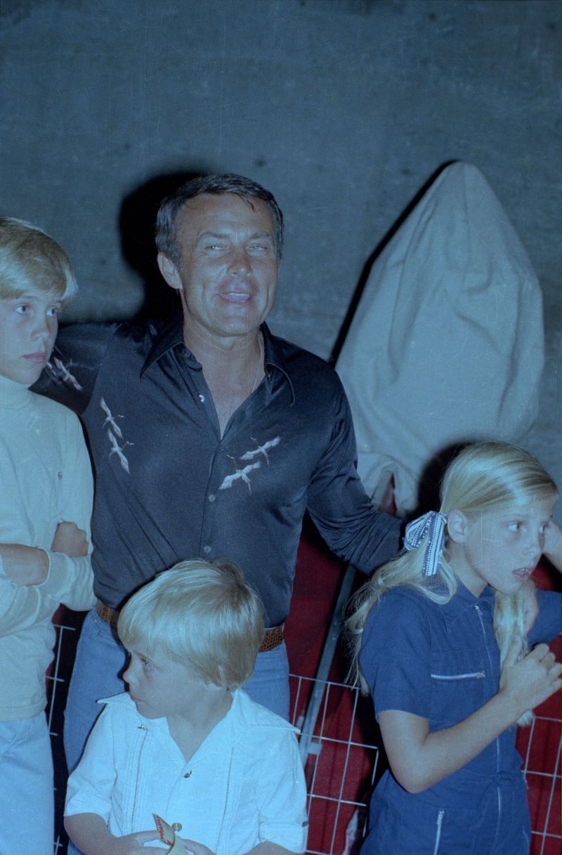 Robert Conrad Sons