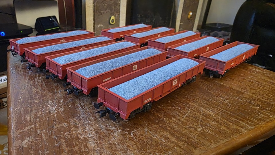 10 X Oo Gauge 3D Printed Spoil/Ballast Wagons DB cargo Red | eBay UK