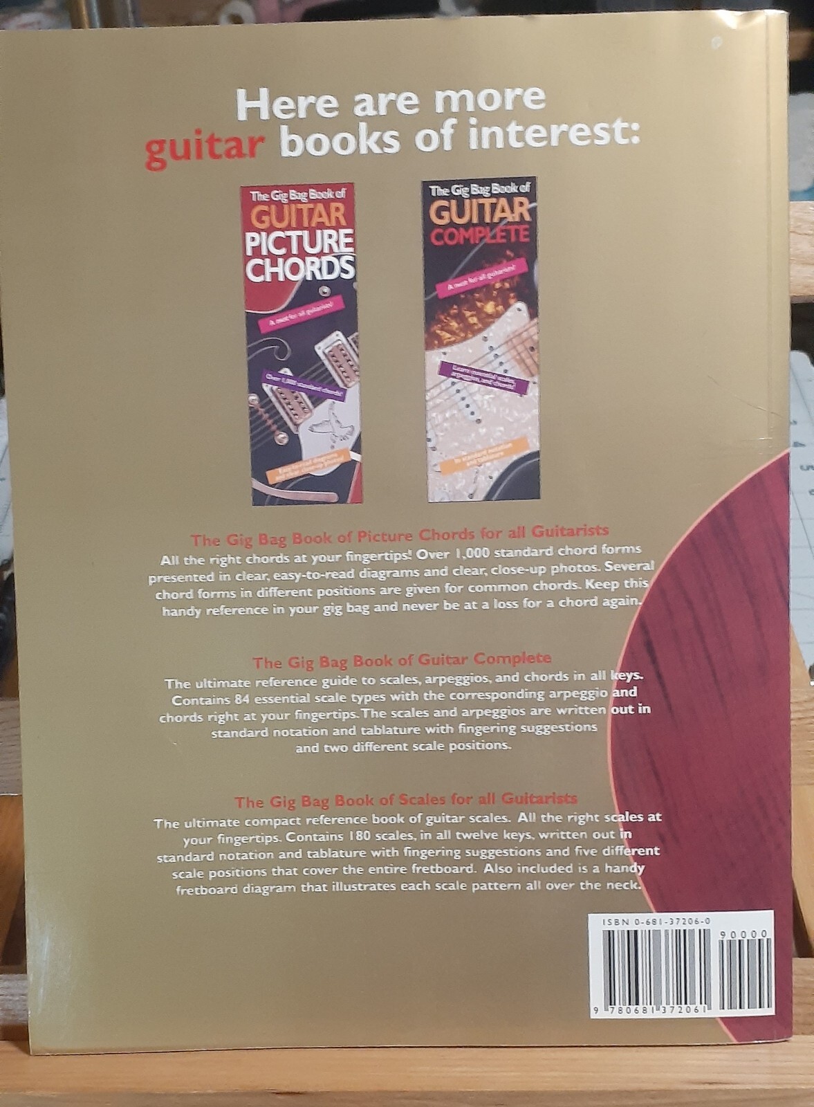 Play Guitar Complete: Master Tuning, Chords, Scales, Strums ...