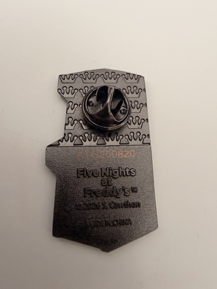 Five Nights At Freddy‘s Foxy Arcade Machine Pin Badge FNAF Loungefly ...