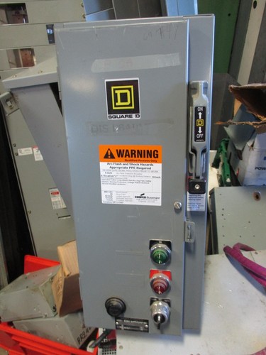 Square D Size 1, 600 Volt Fusible Combo Mag Starter w/ Control ...