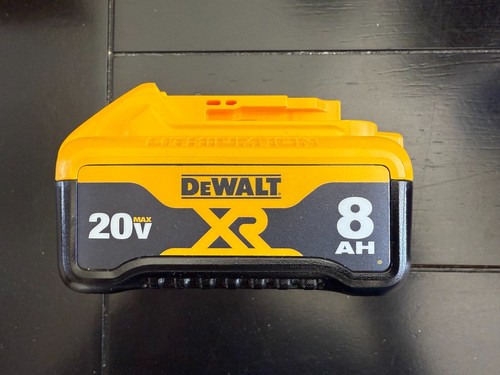 DEWALT DCB208 20VMax 8aH XR Li-Ion Battery - 2023 or 2024 CODE - NEW ...