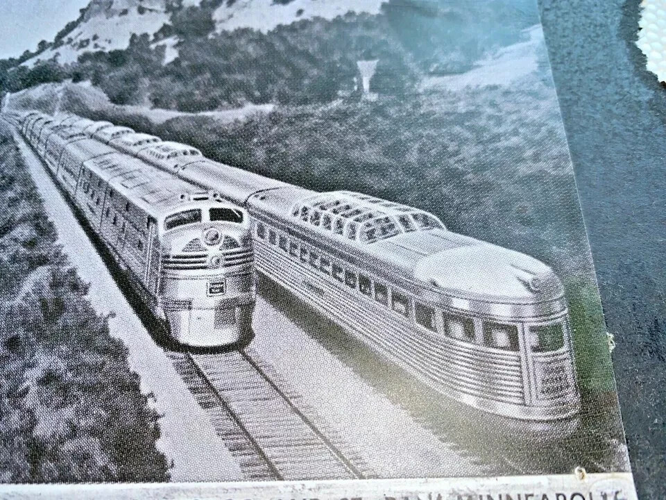 VISTA DOME TWIN ZEPHYRS TWICE DAILY VIA THE BURLINGTON BETWEEN CHICAGO ...