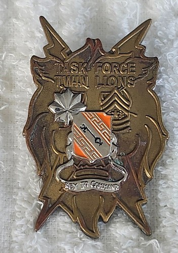 AUTHENTIC 50TH SIGNAL BN EXPD BAGHDAD IRAQ TF TWIN LIONS MILITARY ...