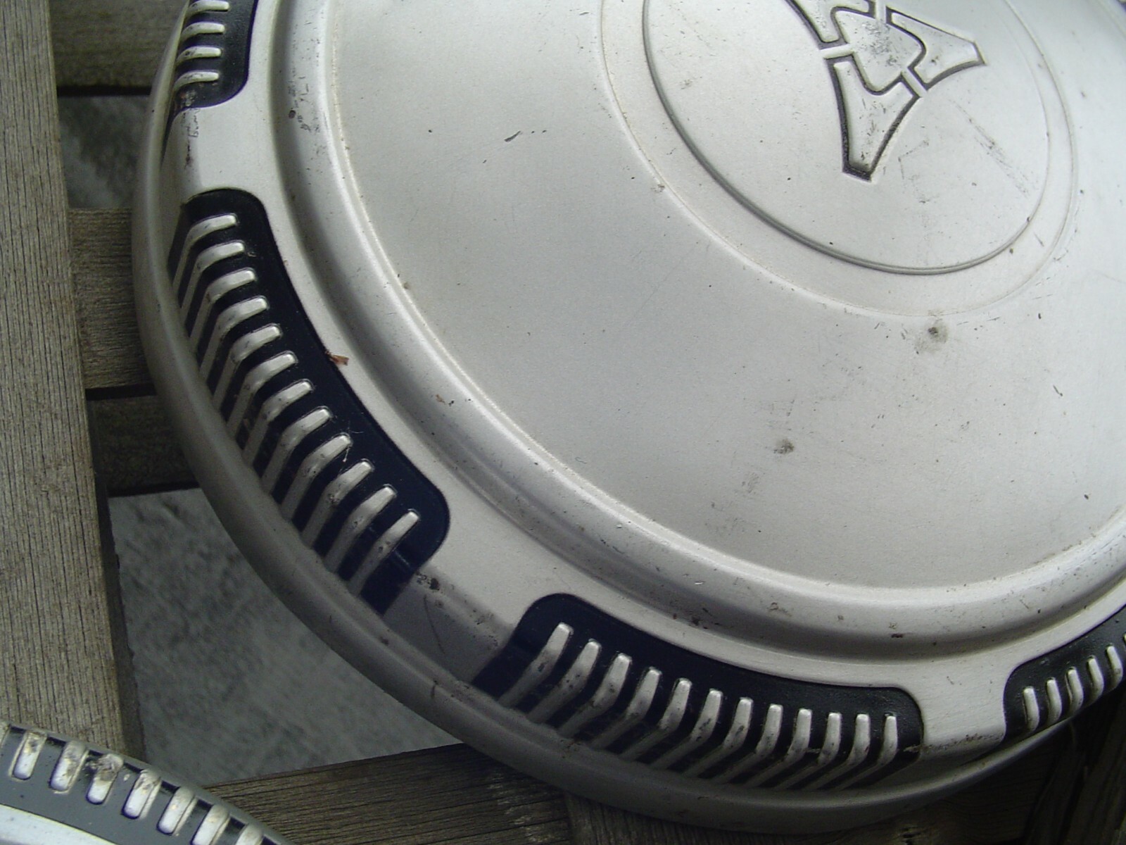 VINTAGE PLYMOUTH DODGE CHRYSLER POLICE DOGDISH HUBCAPS WHEEL COVER ...