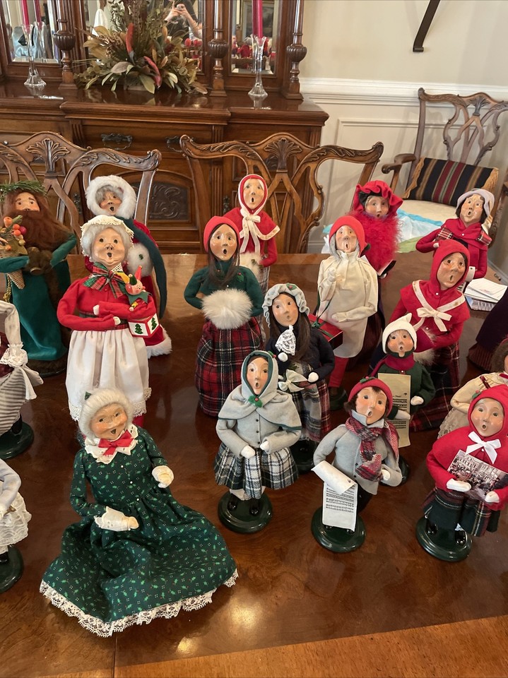 Byers choice ULTIMATE COLLECTION carolers 26 pieces 1980-2004 | eBay