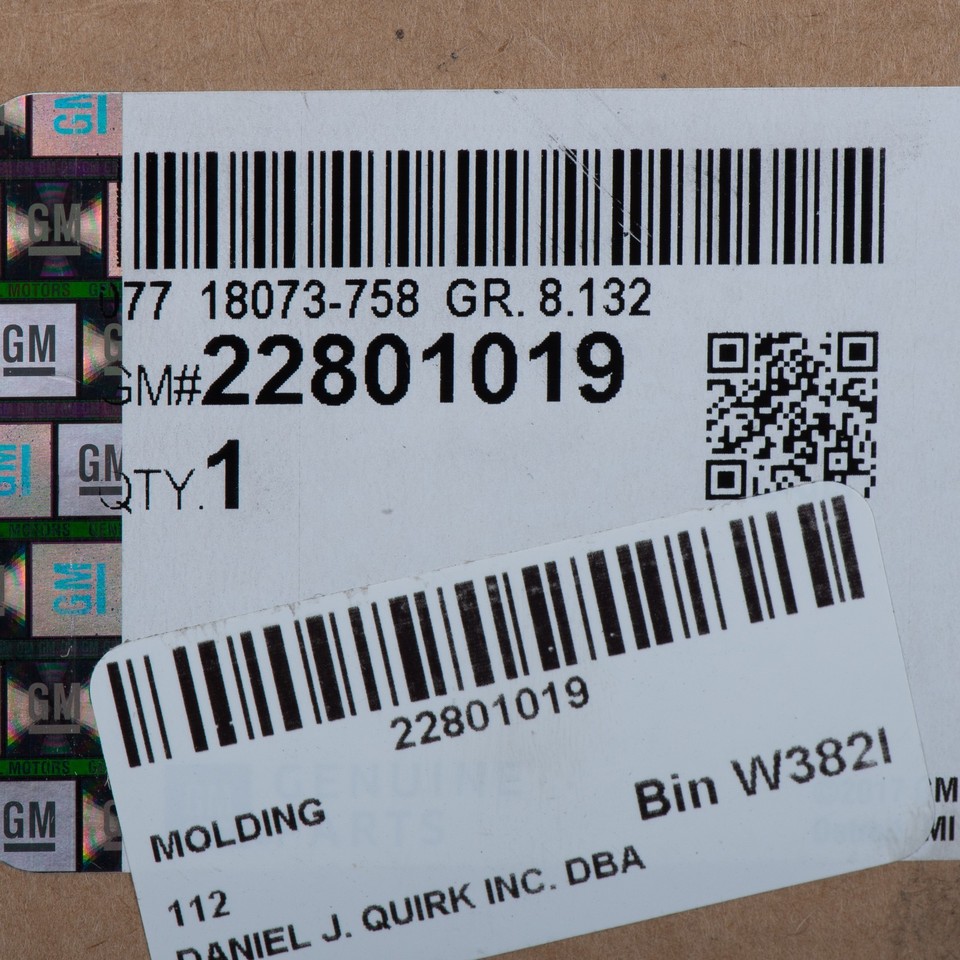 OEM Front Right Fender Protector Molding Bracket 14-20 Silverado Sierra ...