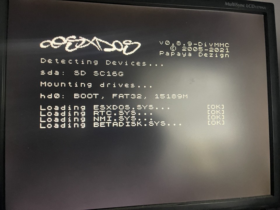ZX +UNO Sinclair ZX Spectrum compatible with keyboard. FPGA Read ...