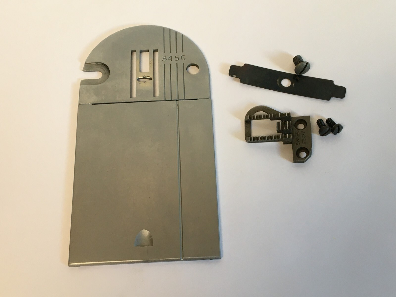 Singer 327 328 328k Needle Plate 179603 Bobbin Plate 1 79621 Feed Dogs ...