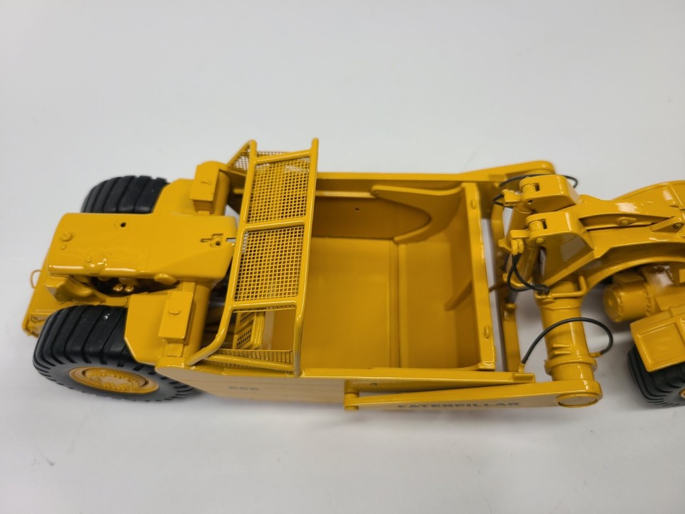 Caterpillar Cat 666 Wheel Tractor Scraper - Black Rat 1:50 Scale ...