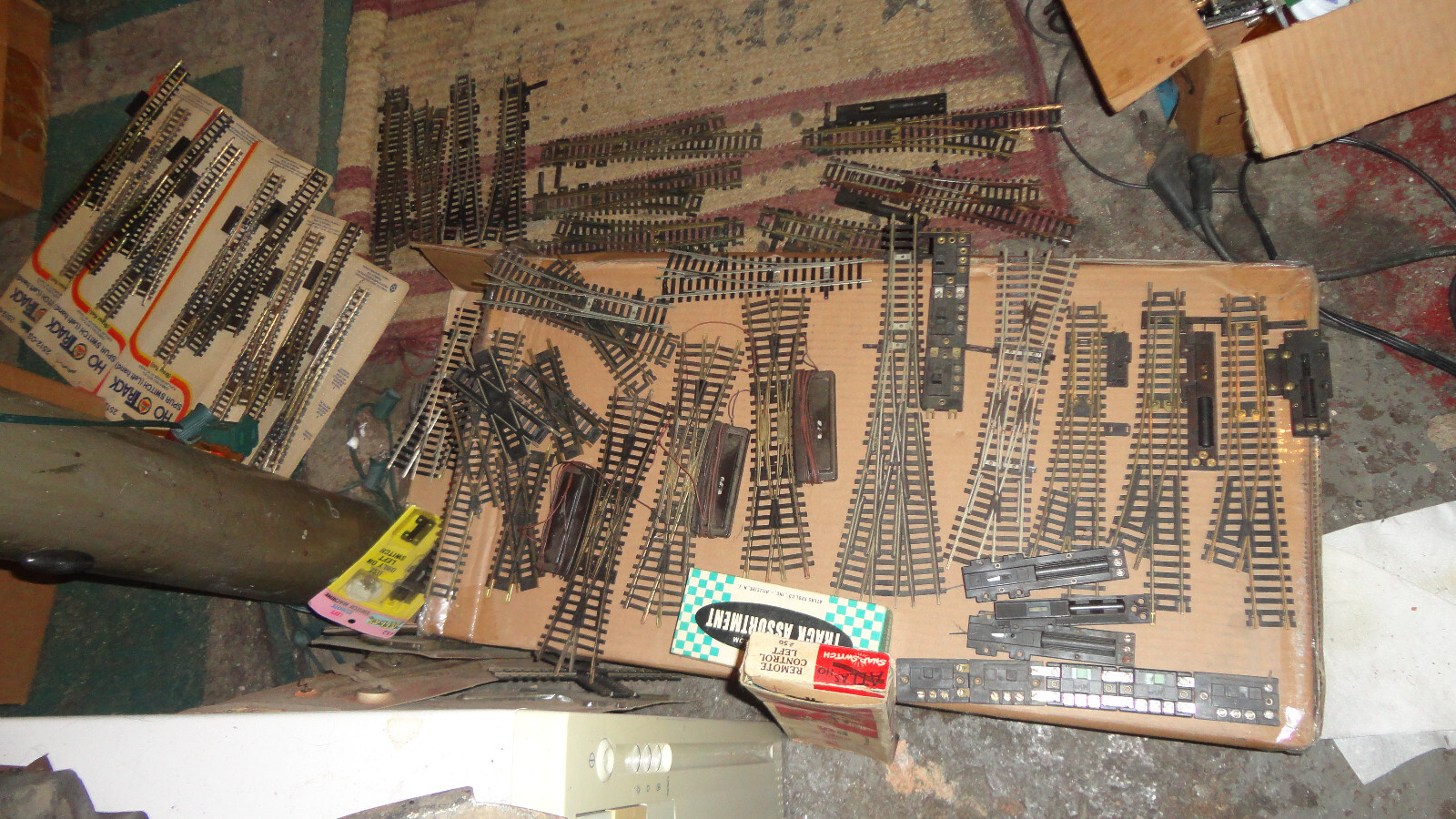 Lot of 40+ CROSS OVER Scale HO code 83 Track Switches Switch For Train ...