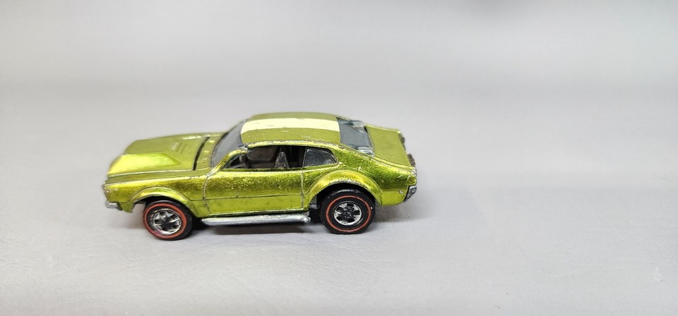 Vintage 1969 Yellow Gold Mighty Maverick Hot Wheels Redline No Spoiler ...