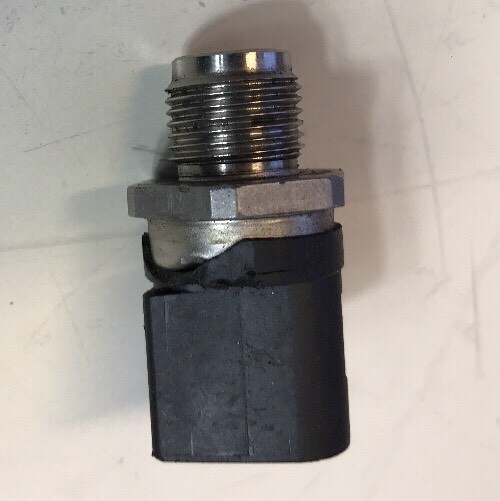 Bosch 0281006267 Hochdruck Drucksensor Railsensor Rail Mercedes ...