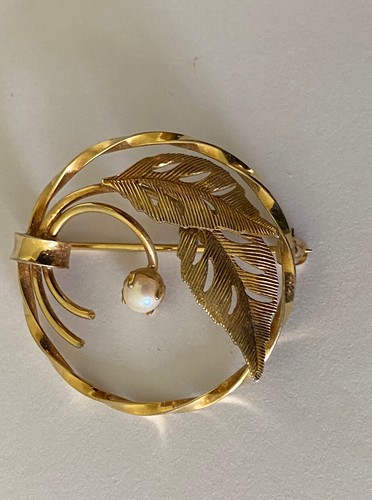 Circular Leaves & Pearl Open Gold Tone Pin Brooch | eBay