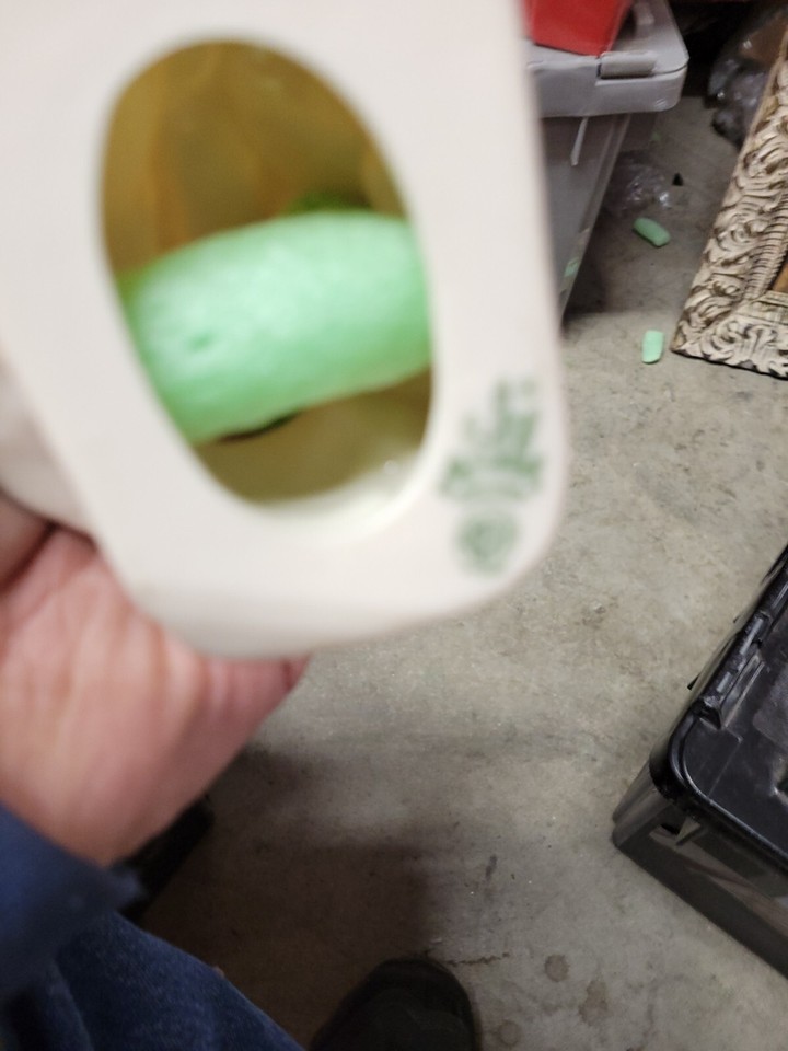 VTG BELLEEK IRELAND GOOD LUCK LEPRECHAUN ELF GNOME PIXIE ON MUSHROOM ...