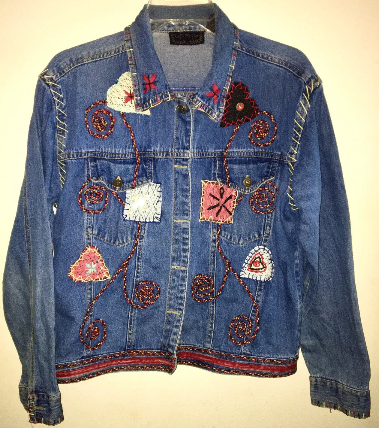 VINTAGE Blue Denim Jacket Appliquéd & Embroidered Si… - Gem