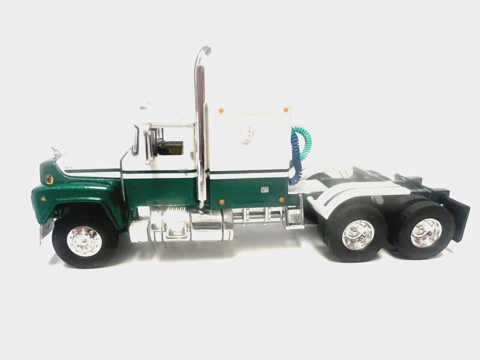 DCP FIRST GEAR 1/64 SCALE R MODEL MACK FLAT TOP SLEEPER, WHITE & GREEN ...